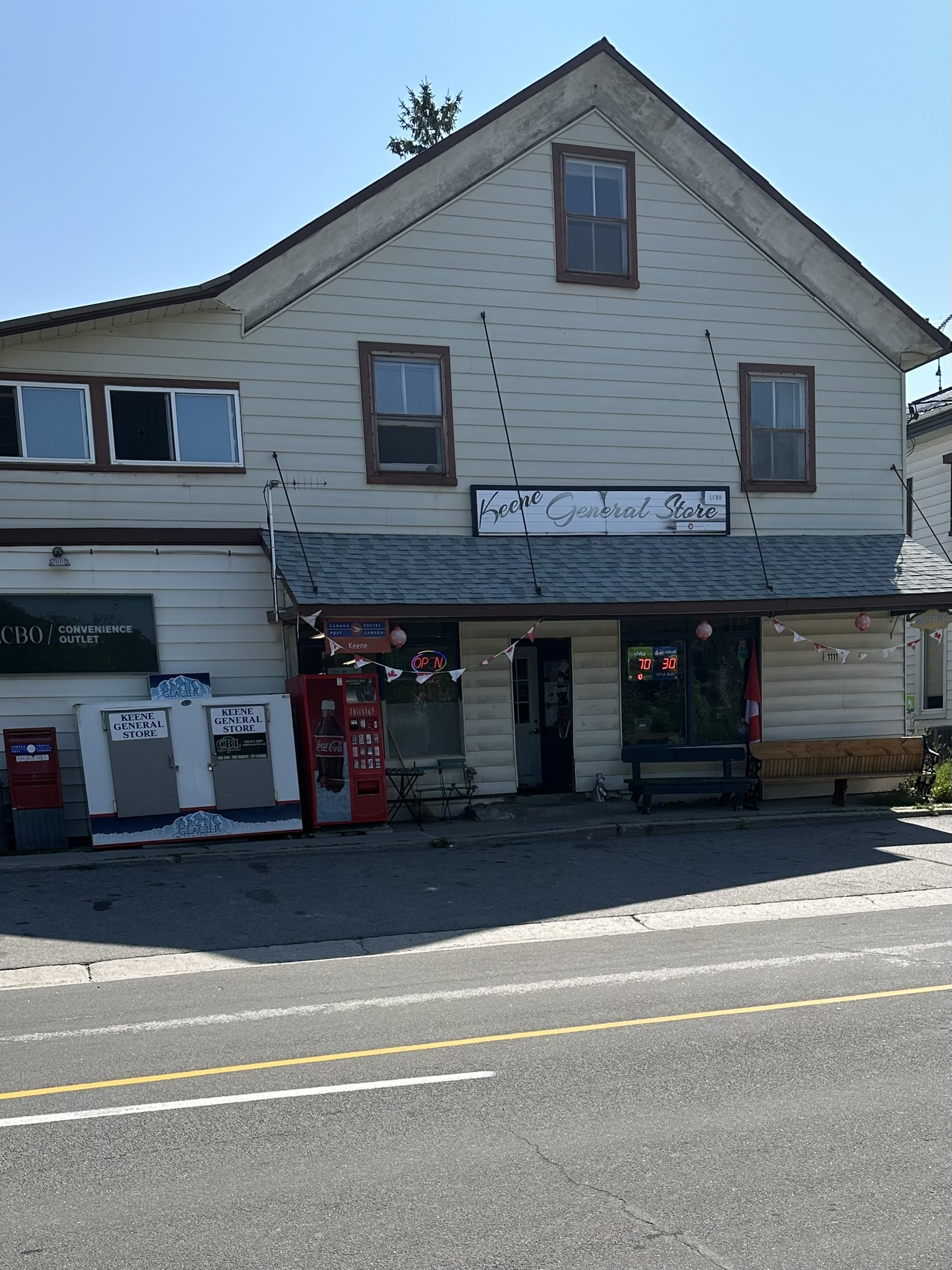 THE GENERAL STORE - William Stanley
